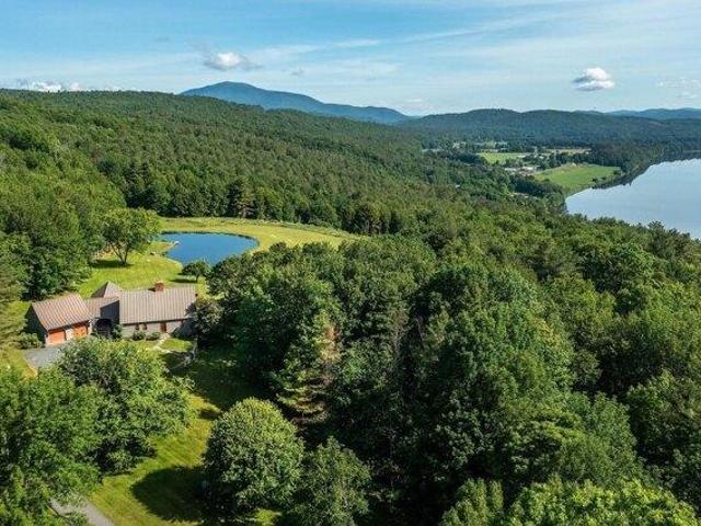 4 bedroom, Springfield VT 05156 LS103070129