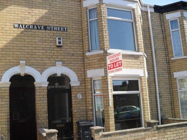 4 bedroom Student house close the university