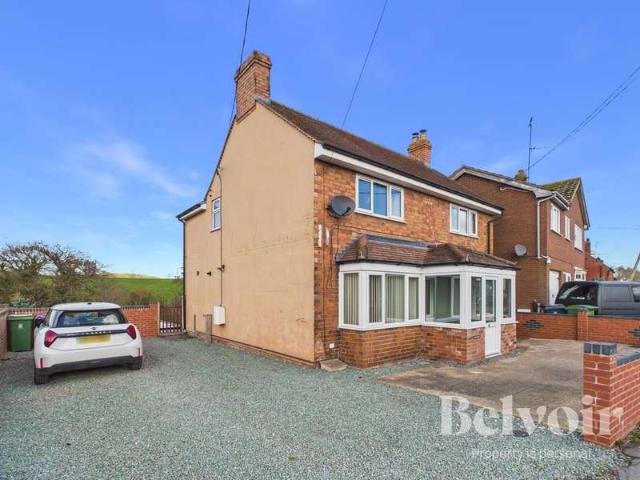 4 Bedroom Studio Flat