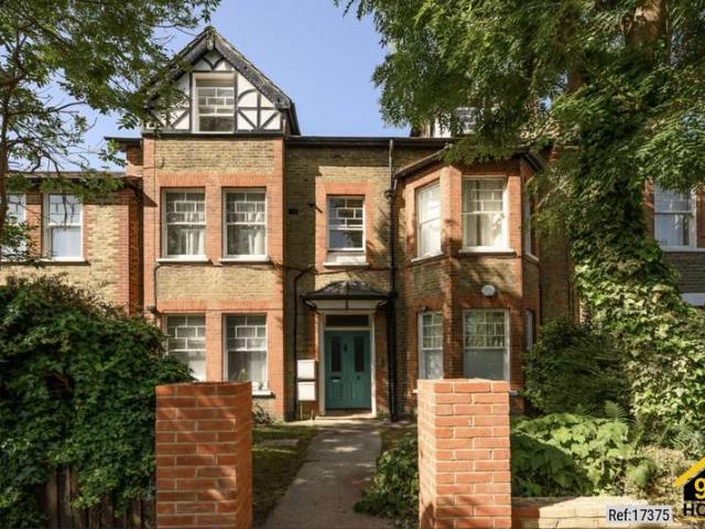 4 Bedroom Studio Flat
