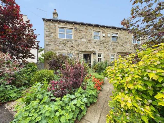 4 Bedroom Studio Flat