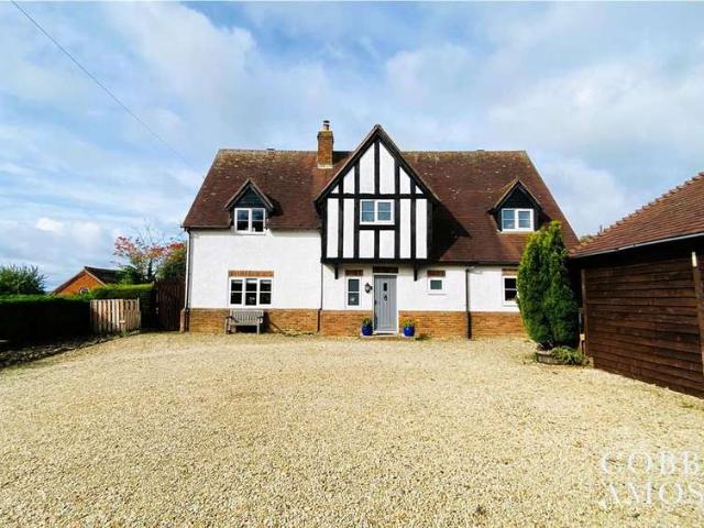 4 Bedroom Studio Flat