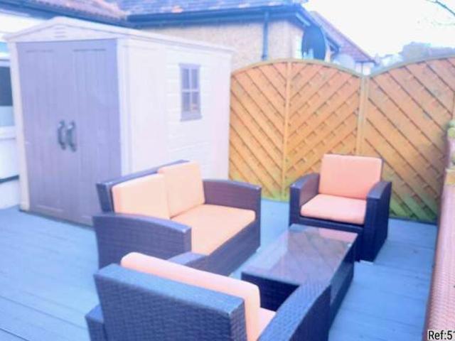 4 Bedroom Studio Flat