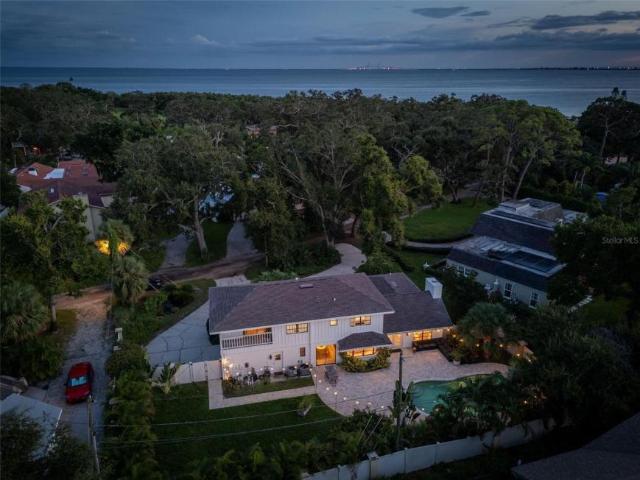 4 bedroom, St Petersburg FL 33712 102397092