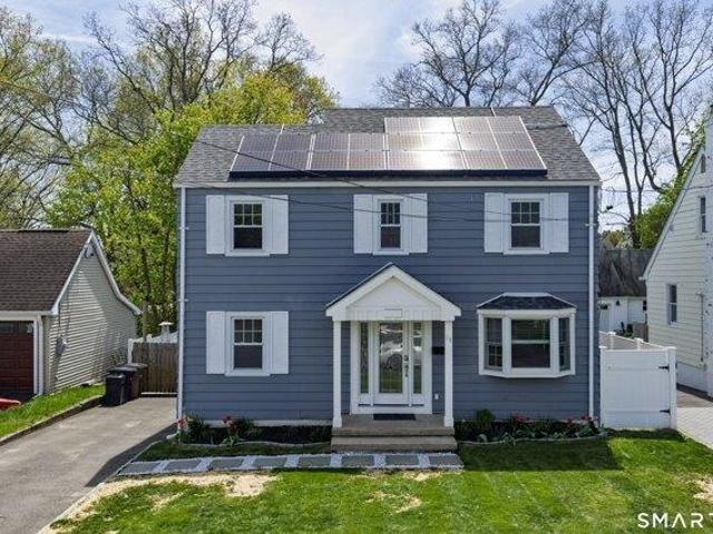 4 bedroom, Stamford CT 06902 LS102314351