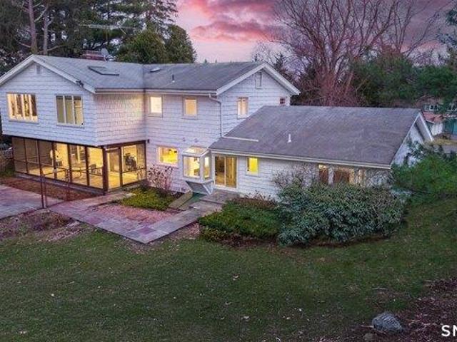 4 bedroom, Stamford CT 06903 102063392