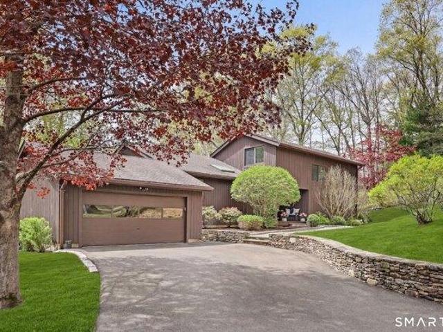 4 bedroom, Stamford CT 06903 102585312