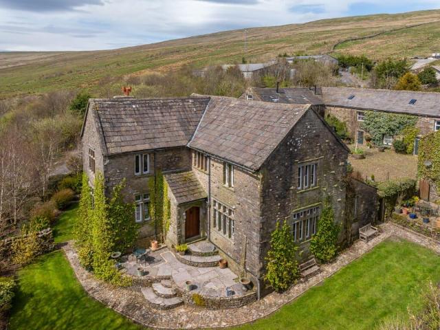 4 bedroom stately home for sale