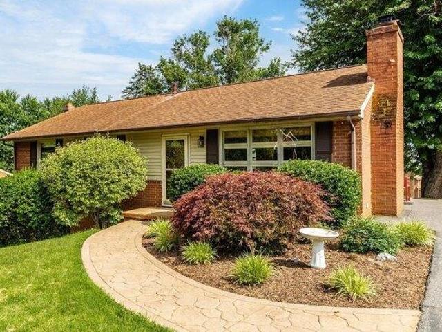 4 bedroom, Staunton VA 24401 93677175