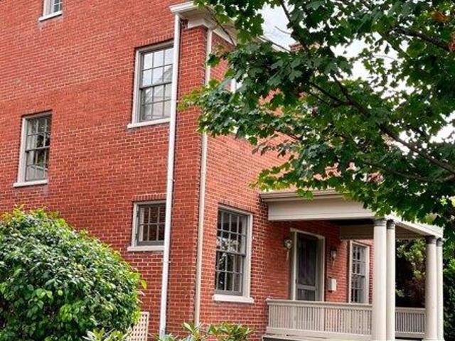4 bedroom, Staunton VA 24401 94075092