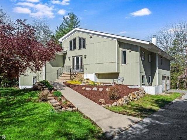 4 bedroom, Stillwater NJ 07860 LS101747528