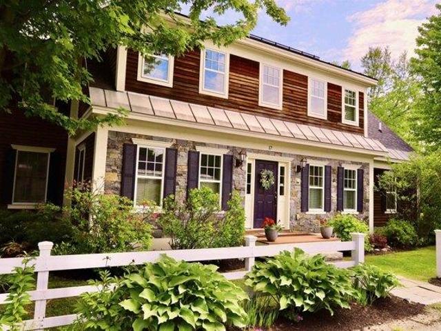 4 bedroom, Stowe VT 05672 104077012