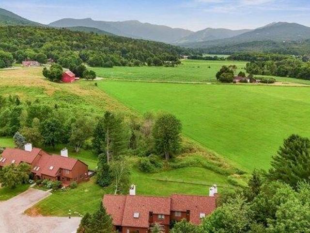 4 bedroom, Stowe VT 05672 104652455