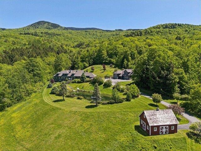 4 bedroom, Stowe VT 05672 105116845