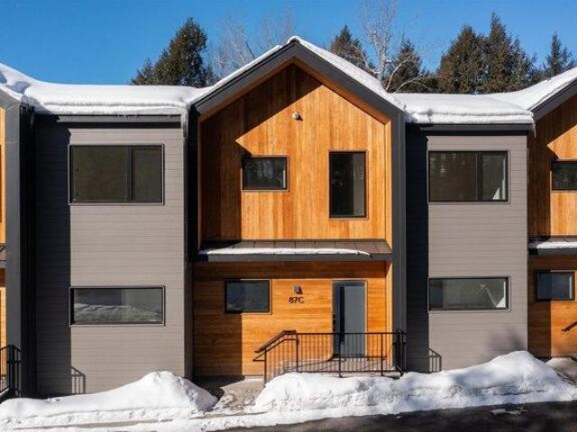 4 bedroom, Stowe VT 05672 LS102443111