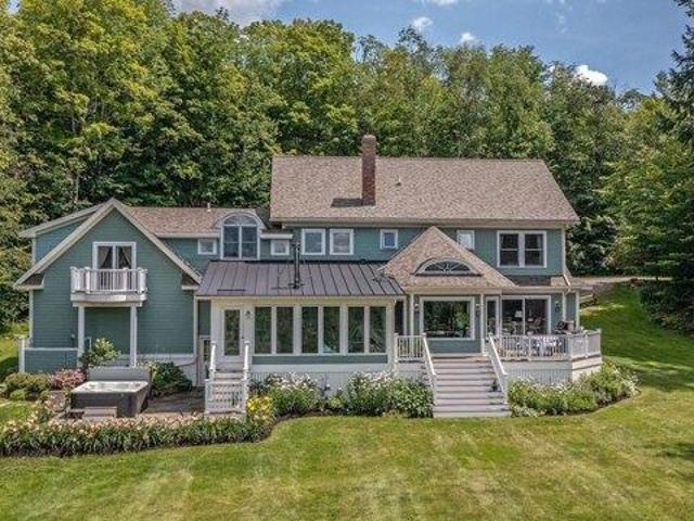 4 bedroom, Stowe VT 05672 LS102028801