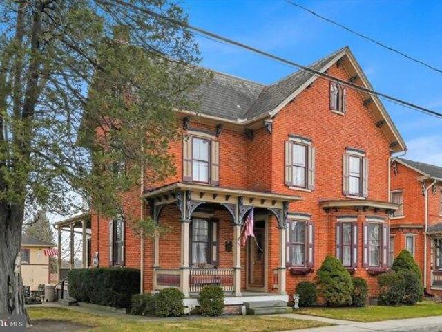 4 bedroom, Strasburg PA 17579 103627254