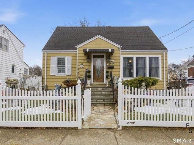 4 bedroom, Stratford CT 06615 LS102826523