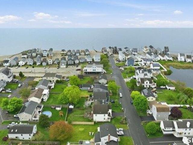 4 bedroom, Stratford CT 06615 104235470