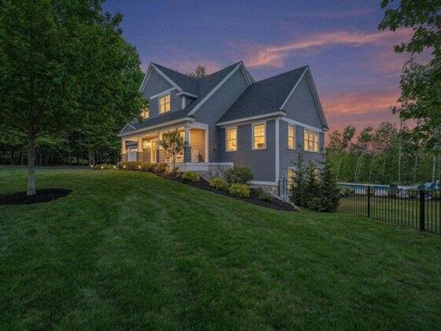 4 bedroom, Stratham NH 03885 104607400