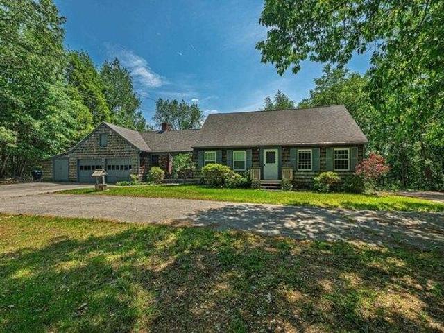4 bedroom, Stratham NH 03885 104851546