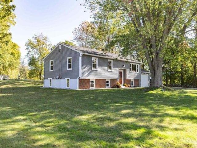 4 bedroom, Stratham NH 03885 102593548