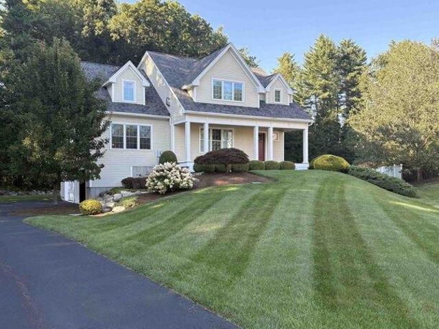 4 bedroom, Stratham NH 03885 LS101576459