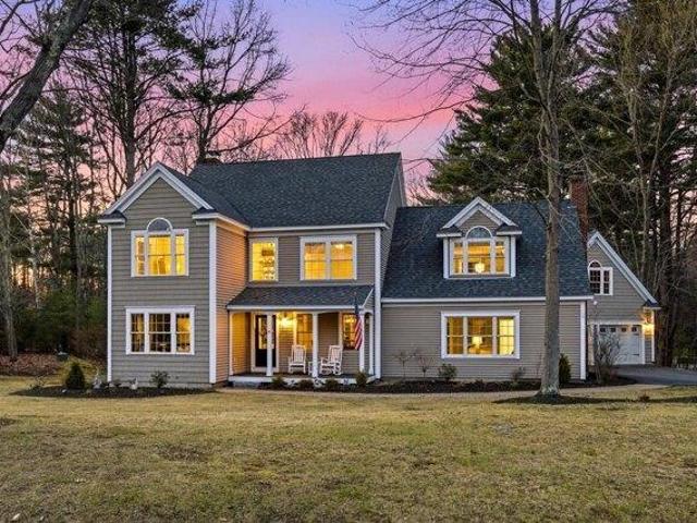 4 bedroom, Stratham NH 03885 LS101577467