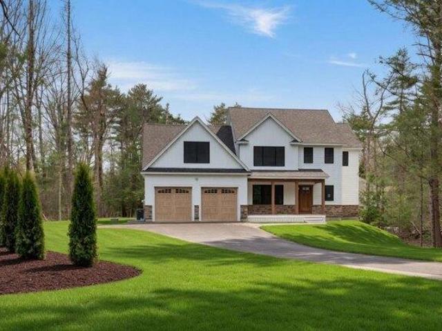 4 bedroom, Stratham NH 03885 LS102119151