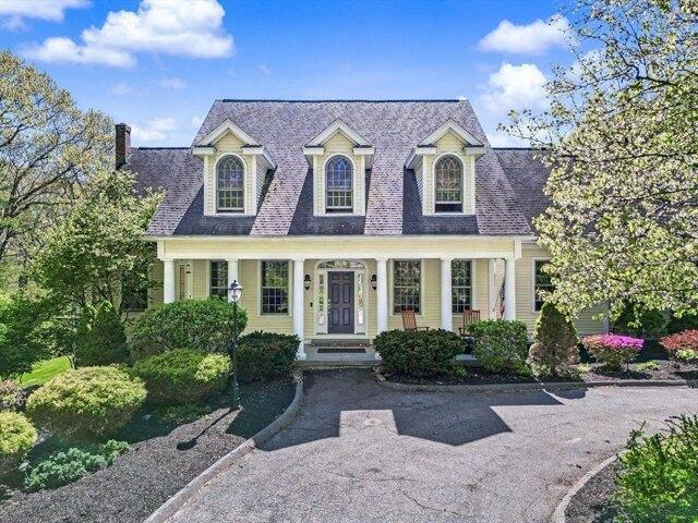 4 bedroom, Sutton MA 01590 LS102959868