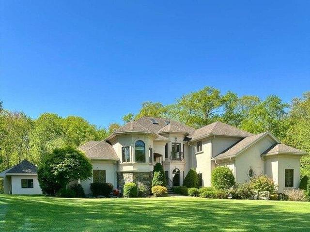 4 bedroom, Sutton MA 01590 102762501