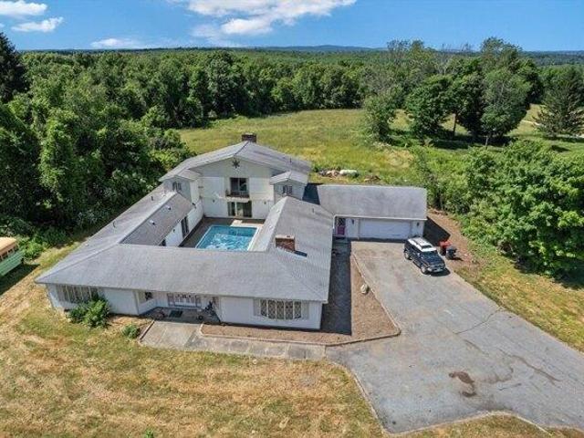 4 bedroom, Sutton MA 01590 104261553