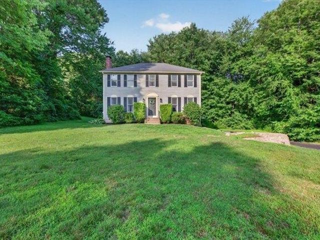 4 bedroom, Sutton MA 01590 105082962