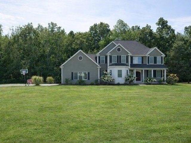 4 bedroom, Sutton MA 01590 105096157