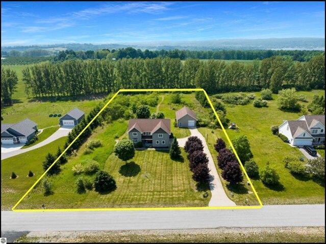 4 bedroom, Suttons Bay MI 49682 93197559