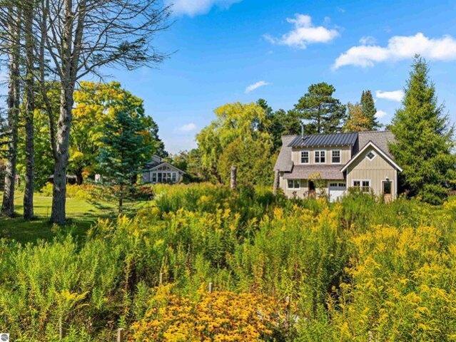 4 bedroom, Suttons Bay MI 49682 94702648