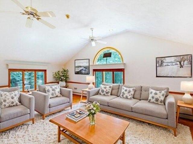 4 bedroom, Sudbury MA 01776 LS102922403
