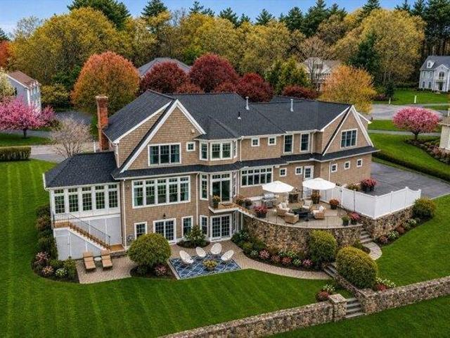 4 bedroom, Sudbury MA 01776 LS103071578