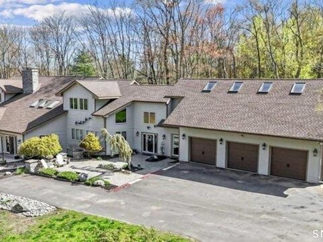 4 bedroom, Suffield CT 06078 103101373