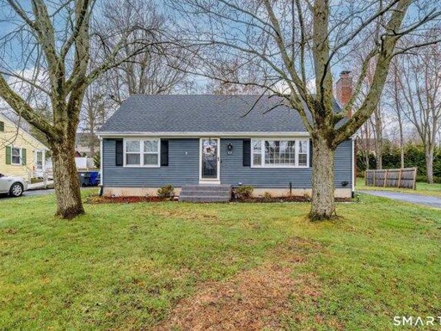 4 bedroom, Suffield CT 06078 LS102062903