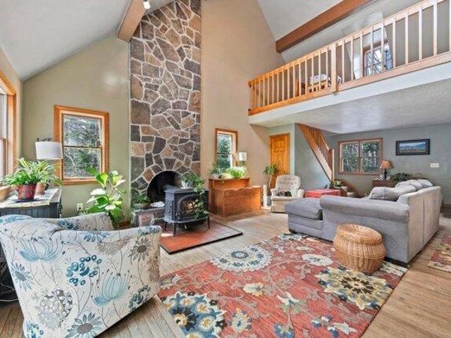 4 bedroom, Sugar Hill NH 03586 104478285