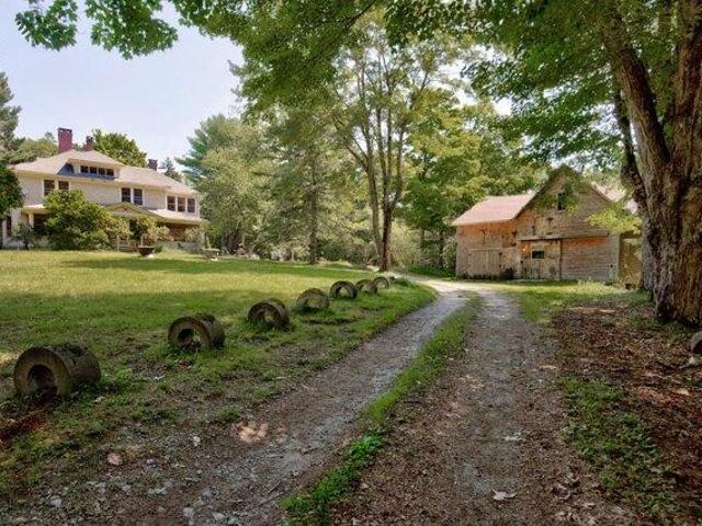 4 bedroom, Sullivan ME 04664 105144720