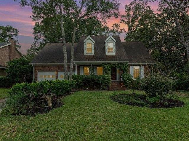 4 bedroom, Summerville SC 29485 104899175