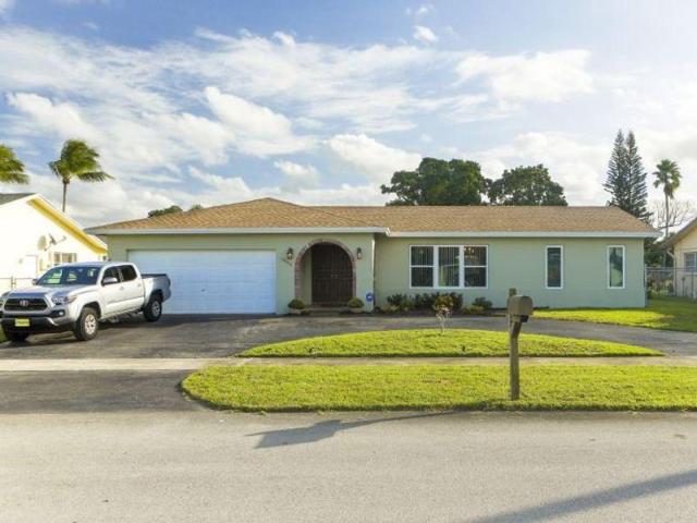 4 bedroom, Sunrise FL 33322 100973001