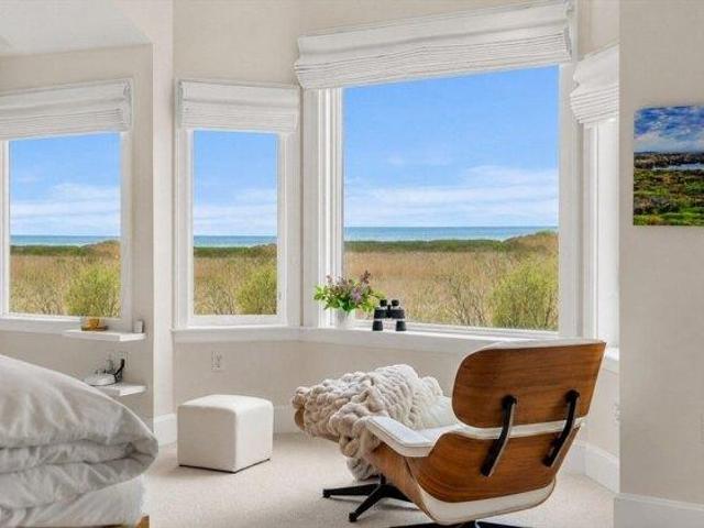 4 bedroom, Swampscott MA 01907 102709212