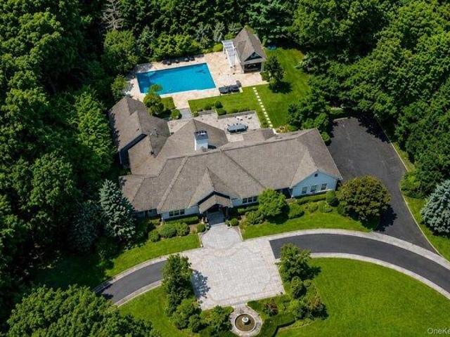 4 bedroom, Syosset NY 11791 104908327
