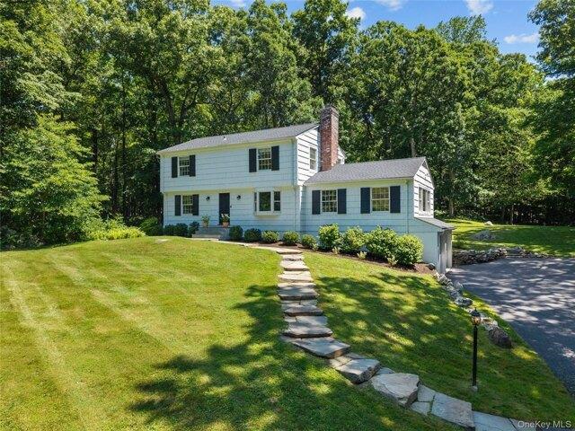 4 bedroom, Pound Ridge NY 10576 105192074