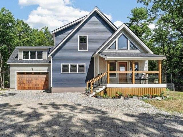 4 bedroom, Pownal ME 04069 105092466