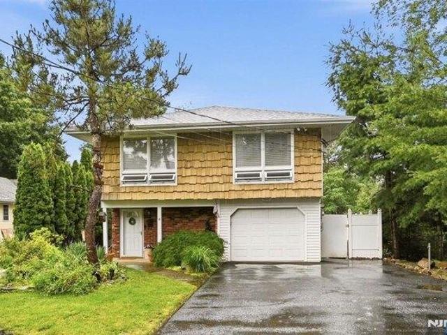 4 bedroom, Pompton Lakes NJ 07442 104758872