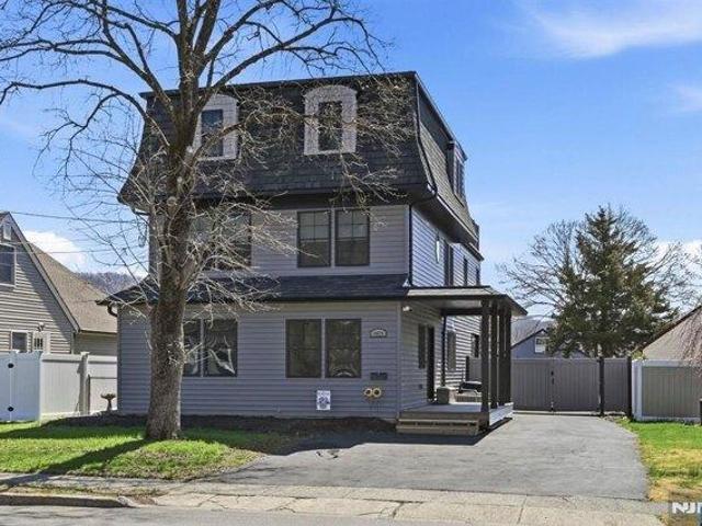 4 bedroom, Pompton Lakes NJ 07442 LS102029171